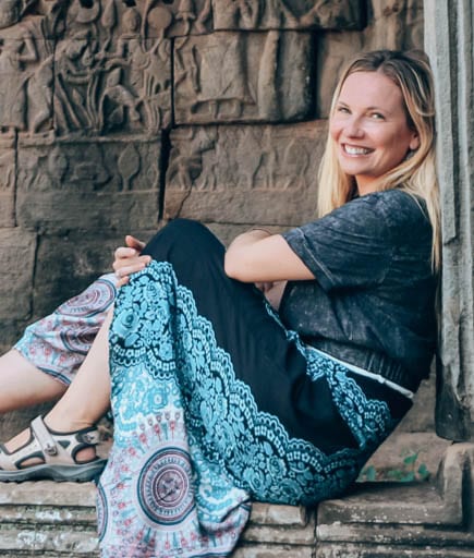 The Lens of Jen: Journeying Through Grief & Globe • Dare to Dream Again